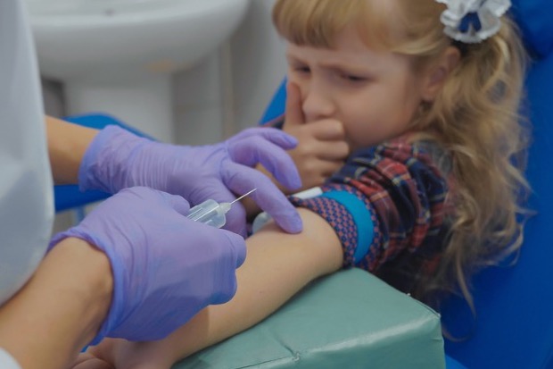 Studypages - Use of Virtual Reality Game Playing During Venipuncture ...